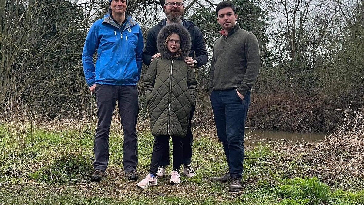 Councillor and Canoe Club check out state of the Rea Brook - Shrewsbury ...